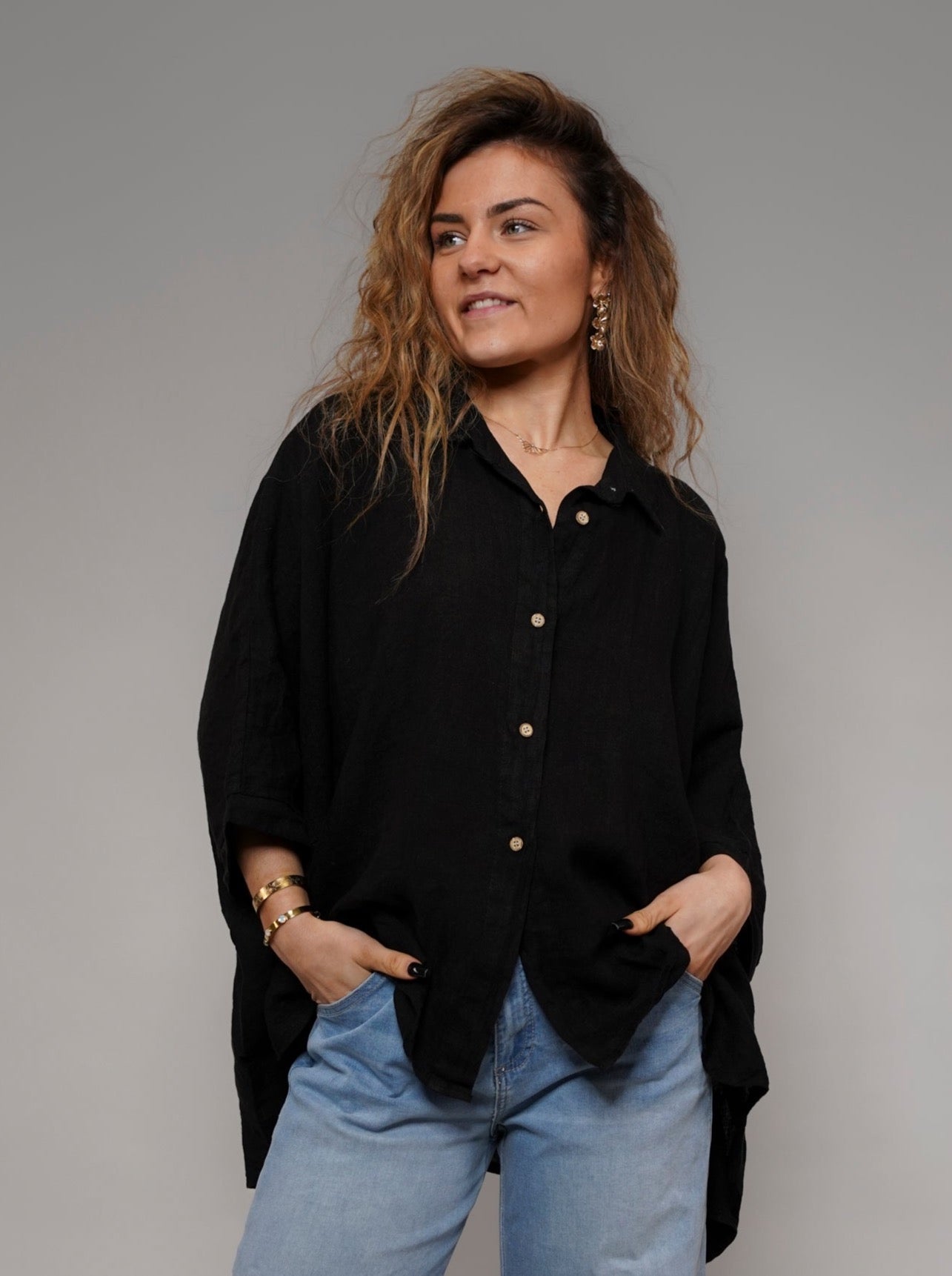 Chemise oversize en lin noire - 1875 – Aya Ibiza